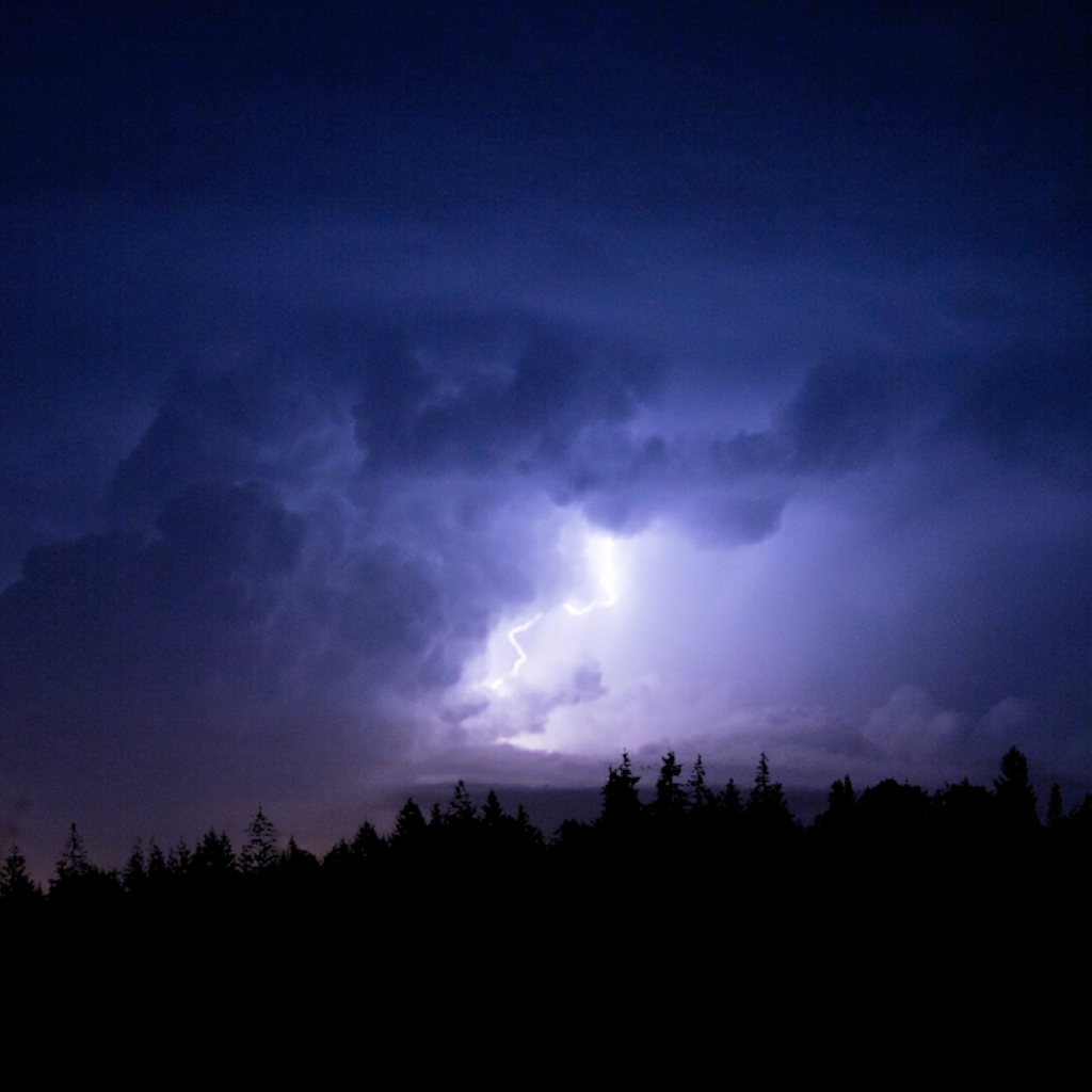Heavy Thunderstorm Sounds MP3 – Stardust Vibes